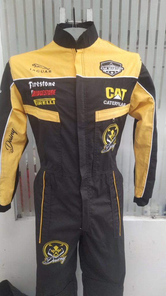 Overol Negro Con Amarillo Tipo Formula 1 – Edición Especial ...