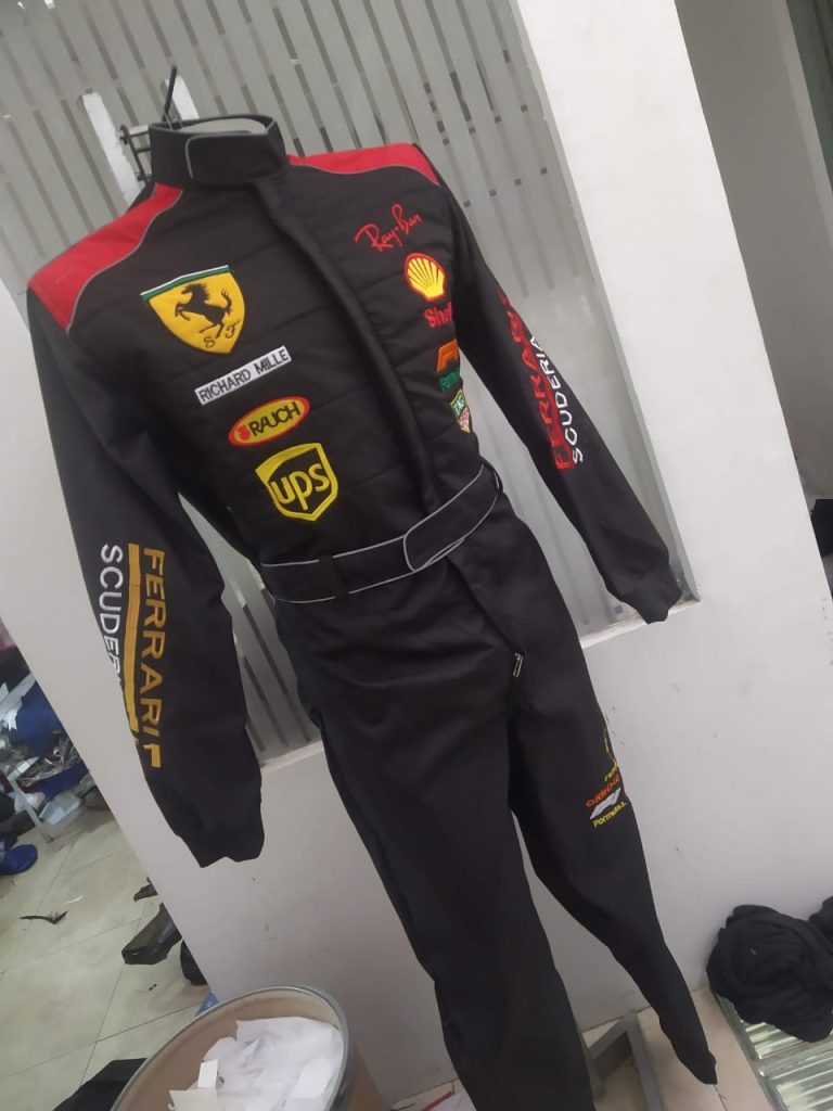 Overol Negro FERRARI Tipo Formula 1 – Edición Especial – Dotaciones ...